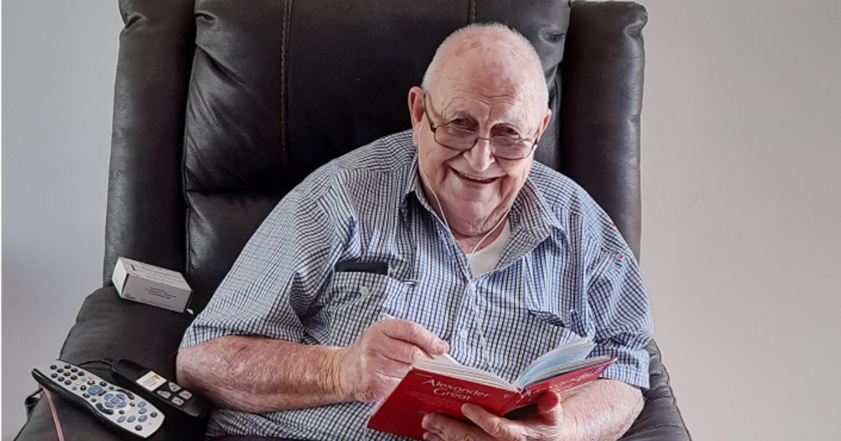 Helping 84-year-old Pat to read has been life-changing - Community ...